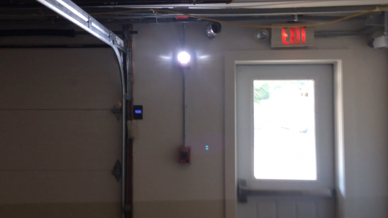 From the Field--- Gentex Commander system on Code 3 - YouTube