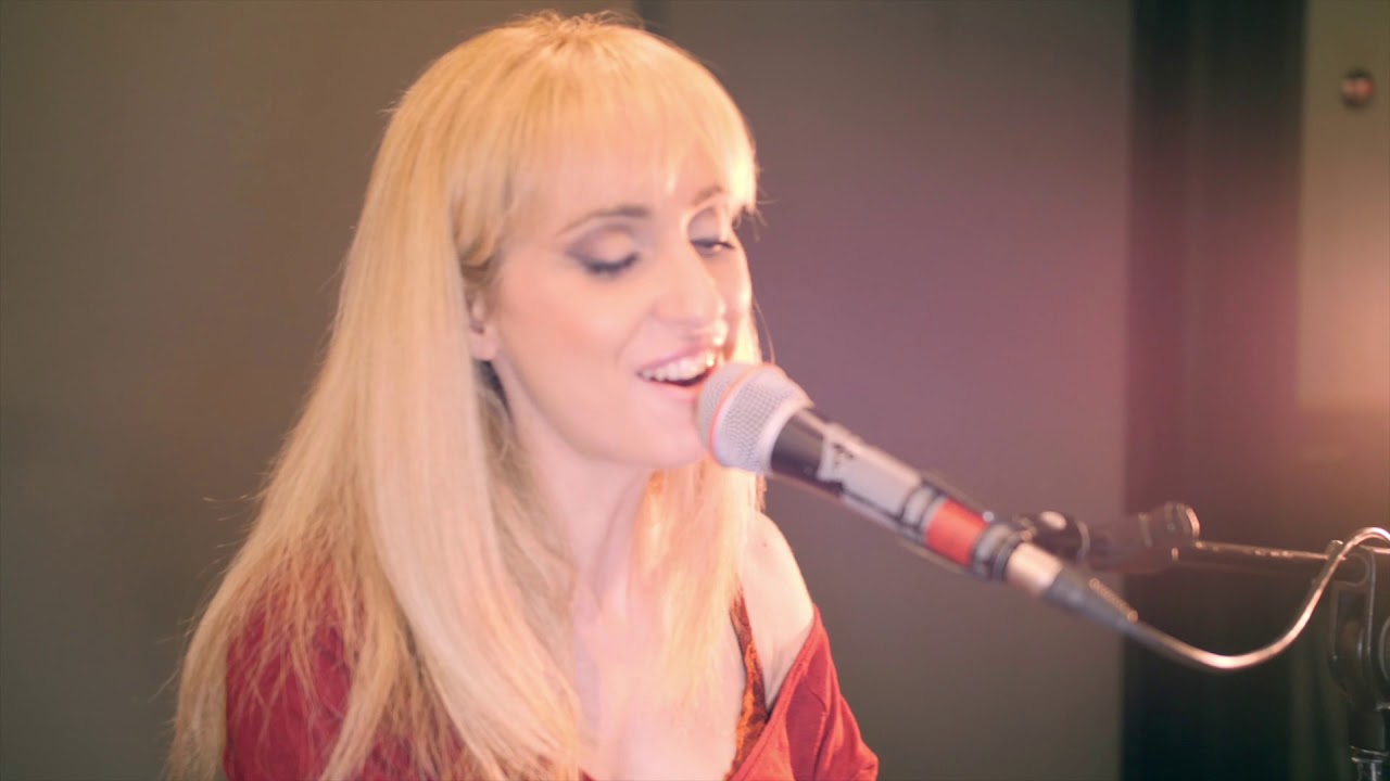 Take my breath away (Tuck & Patti cover)-Valentina Gullace - YouTube