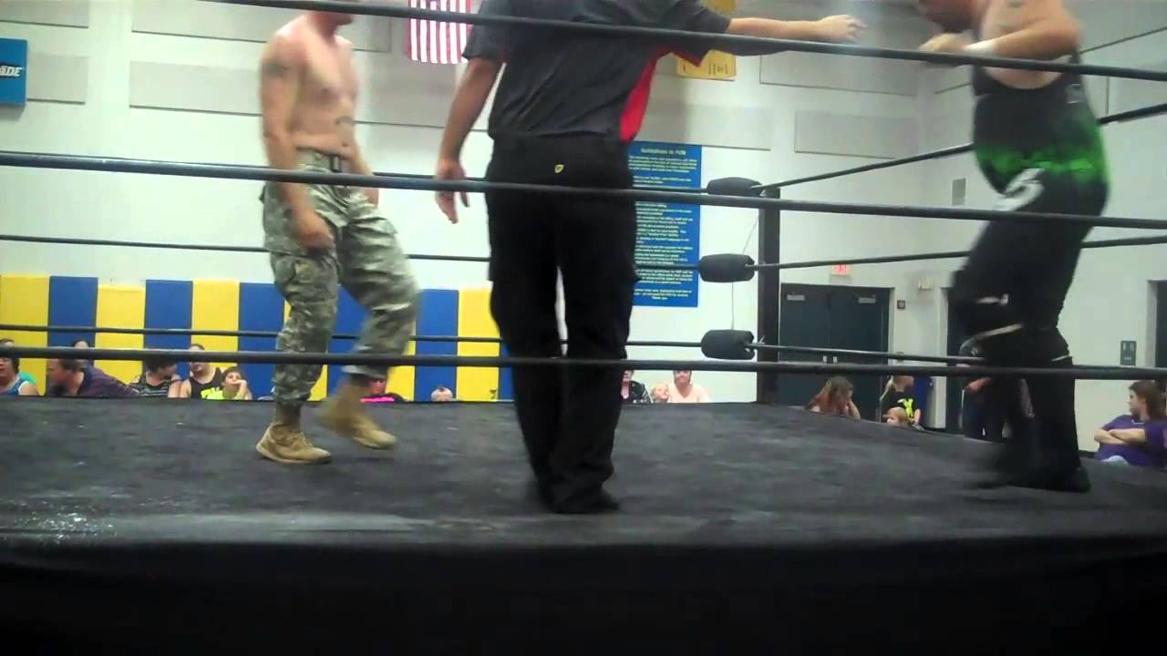 EWC Scott Douglas vs Sgt Kevin Stryker - YouTube