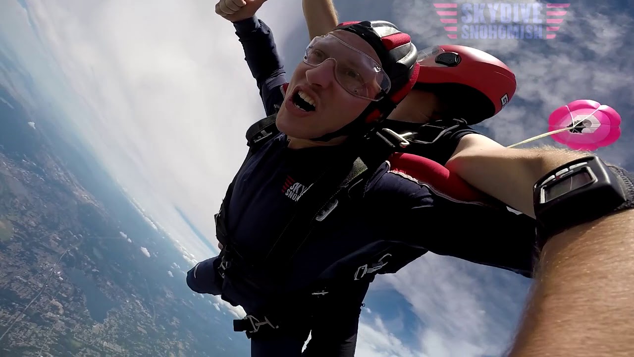 Justin DeSimone's Tandem skydive! - YouTube