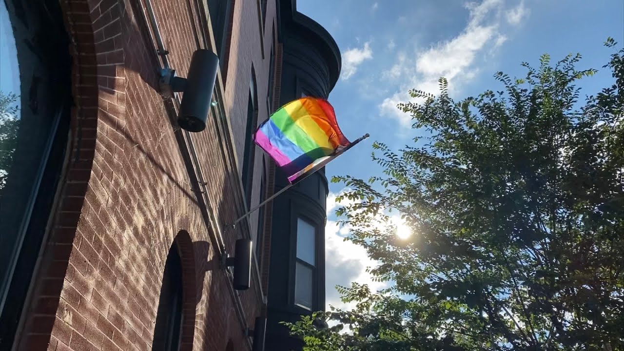 Walking Chicago Boystown: LGBTQ/Gay Community, Late June, 2021 - YouTube