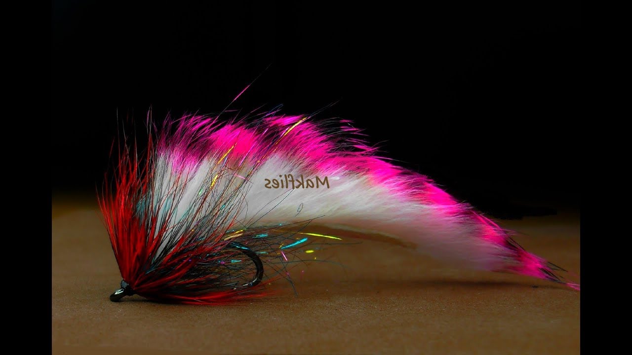 Fly Tying a Predator's 2 Lure by Mak - YouTube