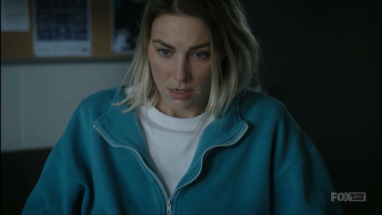 Wentworth - Season 8 Episode 17 - Allie drops her blanket... - YouTube