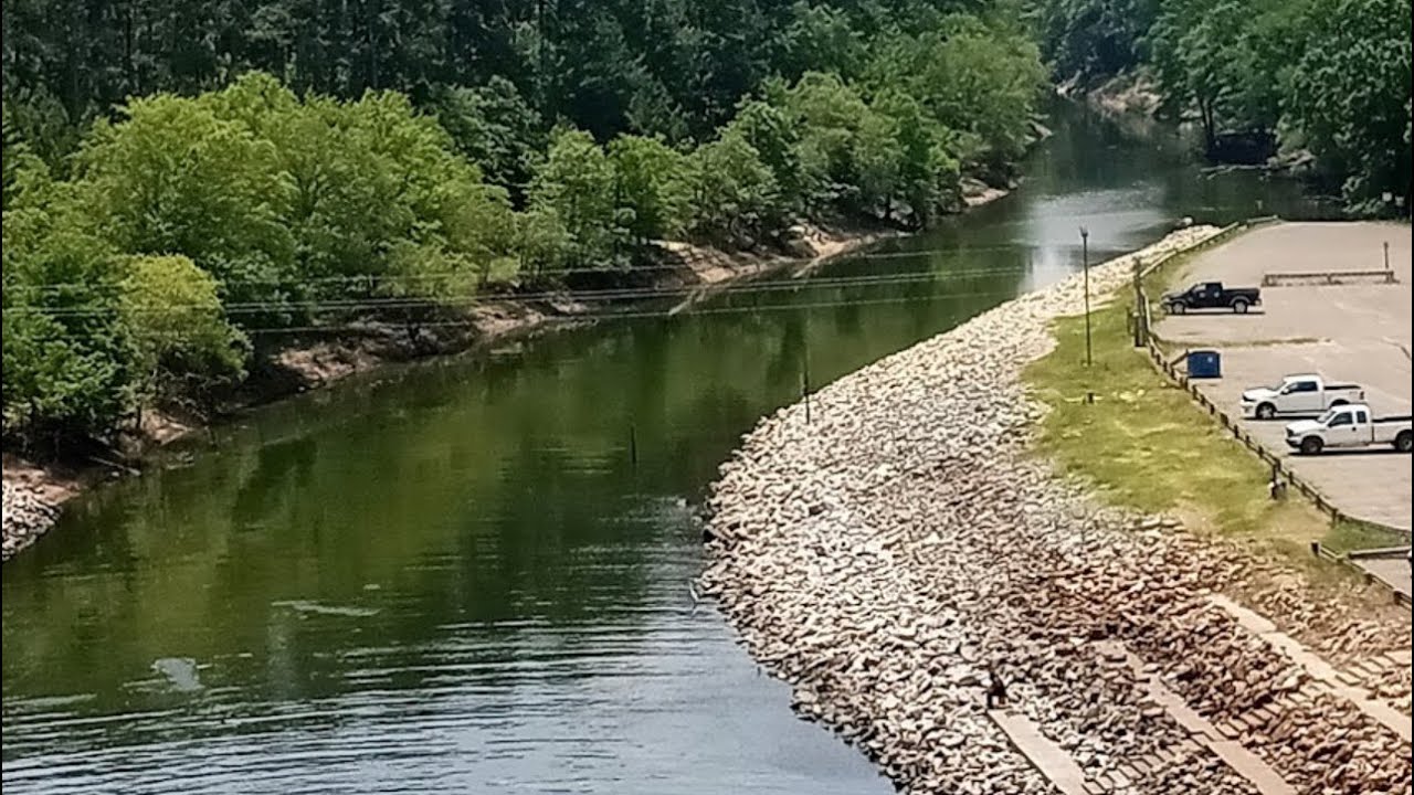 Lake O’ the pines spillway fishing - YouTube