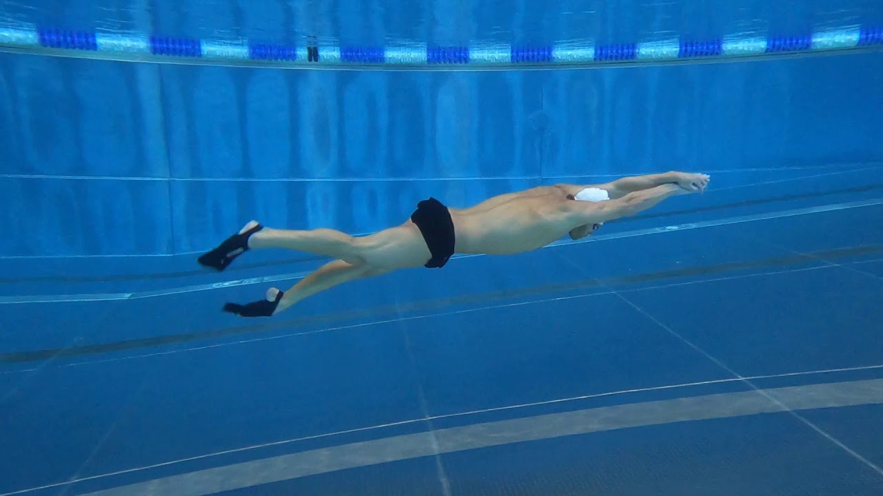 Underwater freestyle flutter kick with fins and drag suit - YouTube