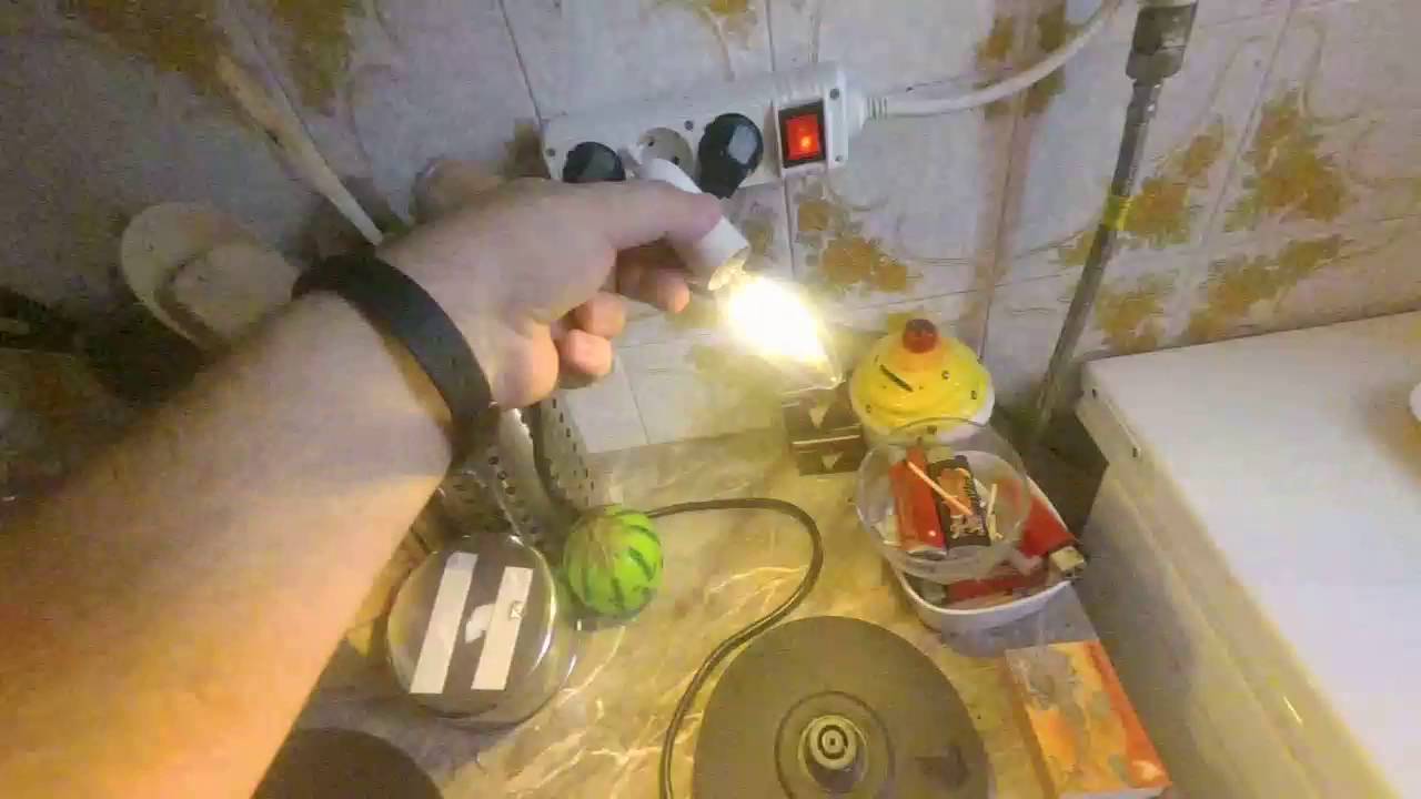 Chinese E14 4W LED filament bulbs flickering #3 - YouTube