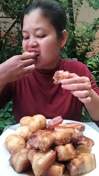 Pork belly eating #shorts #cooking #cookingch #tastyfood #food #sophat #yummyfood # ...