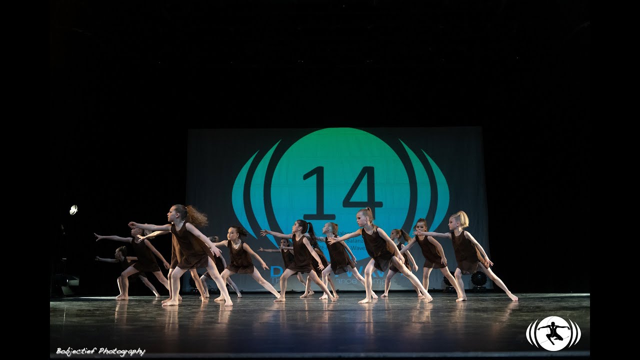 2018 - 2019 Qualifier 24 - mini-Balanzed (Dansschool Balanze) - YouTube