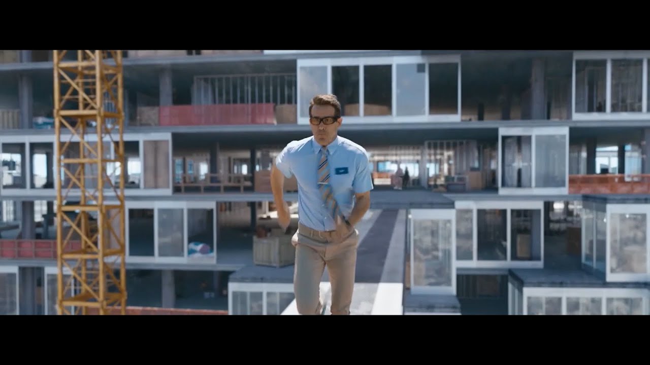 Guy Chase Scene | Free Guy - YouTube