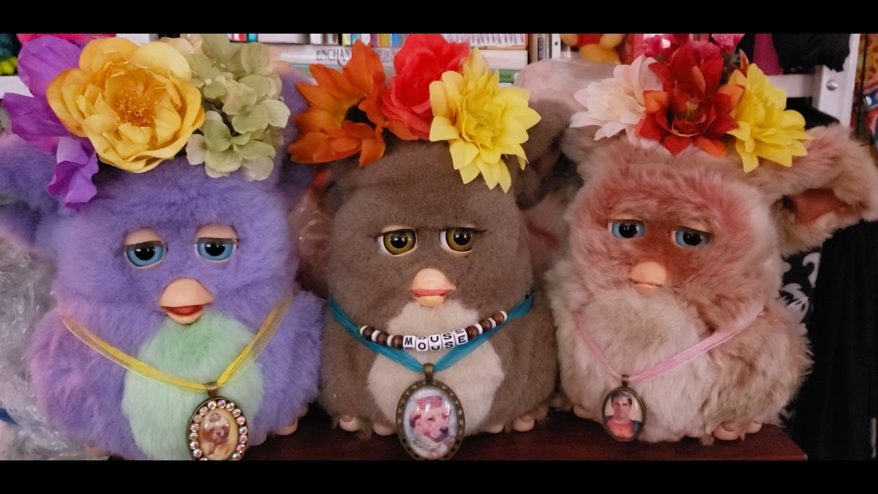 Cutest 2005 Furbies....a Funky furby, a Coffee Furby and a Red Vekvet ...