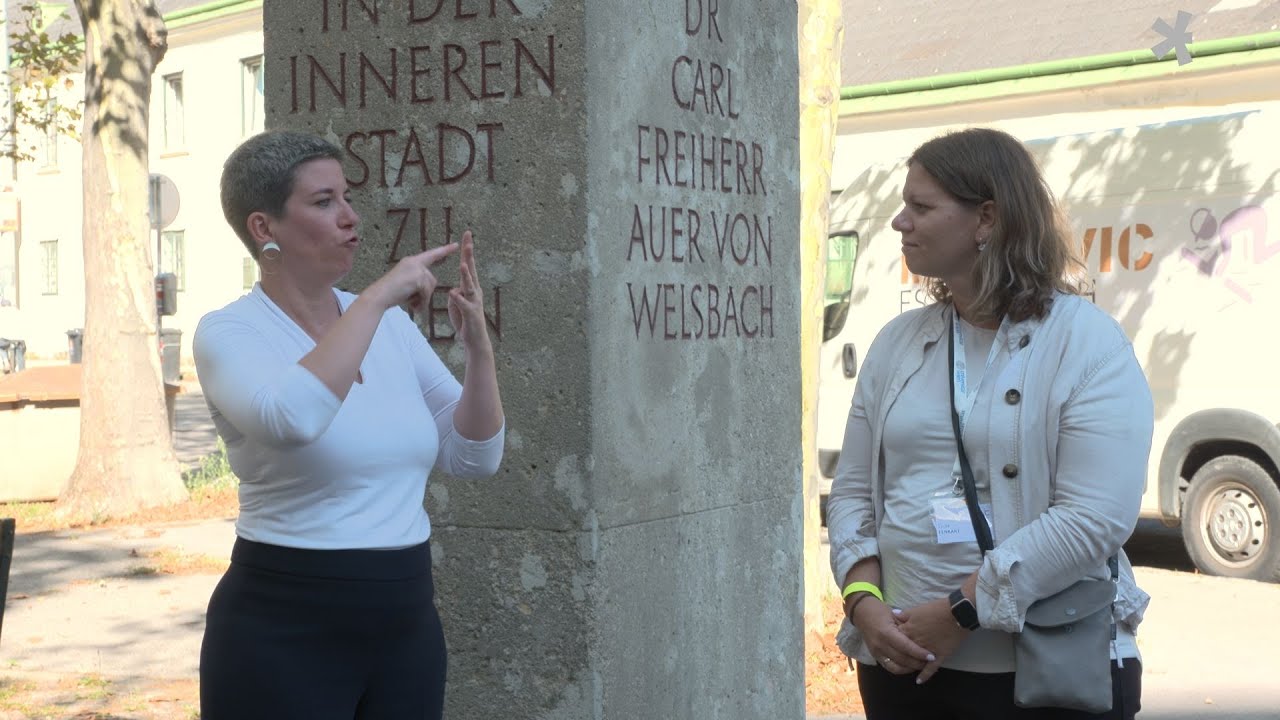 DAC: Interview mit Annelies Kusters - YouTube