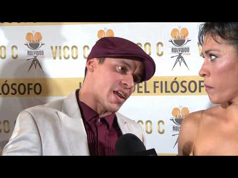 Jacky Fontánez en la premier de "Vico, C La Vida del Filósofo" - YouTube