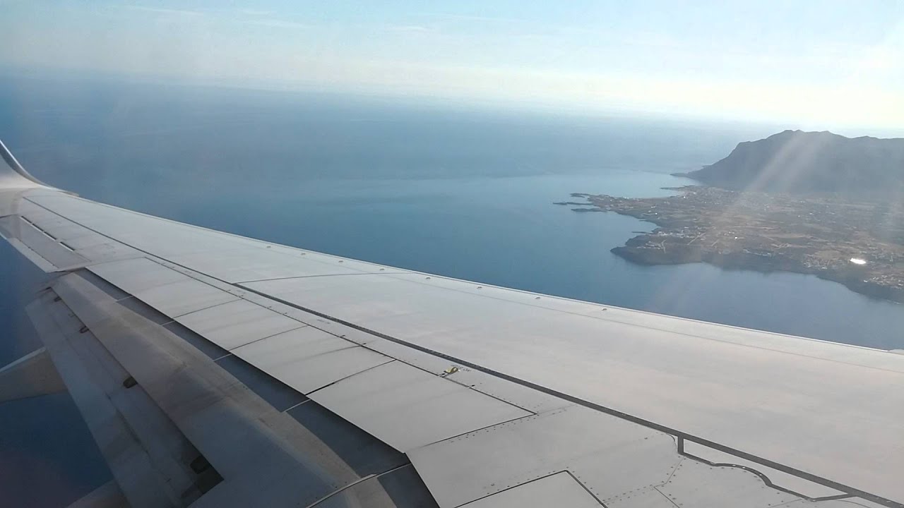 Προσγειωση στα Χανια - YouTube