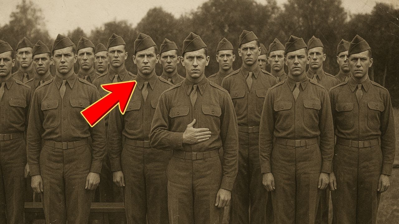 Photo of soldiers from 1942 seems ordinary — until they notice the ...
