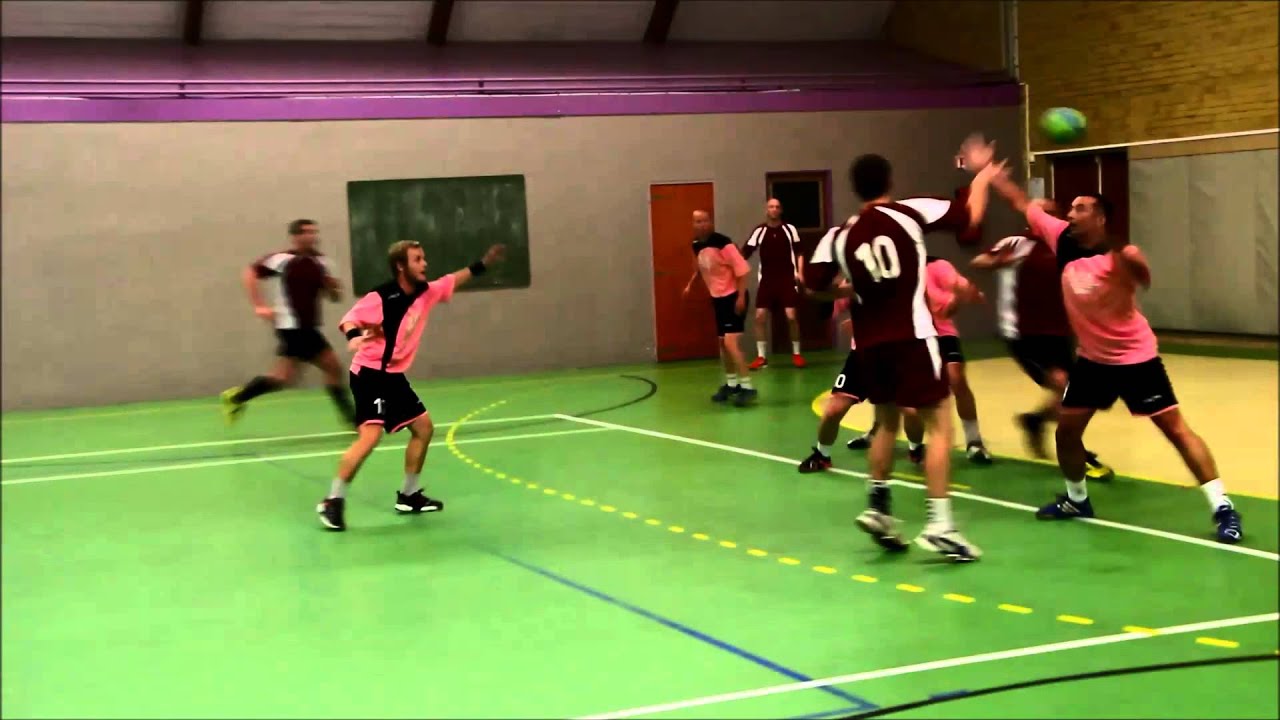 Fixation + passe au pivot - YouTube
