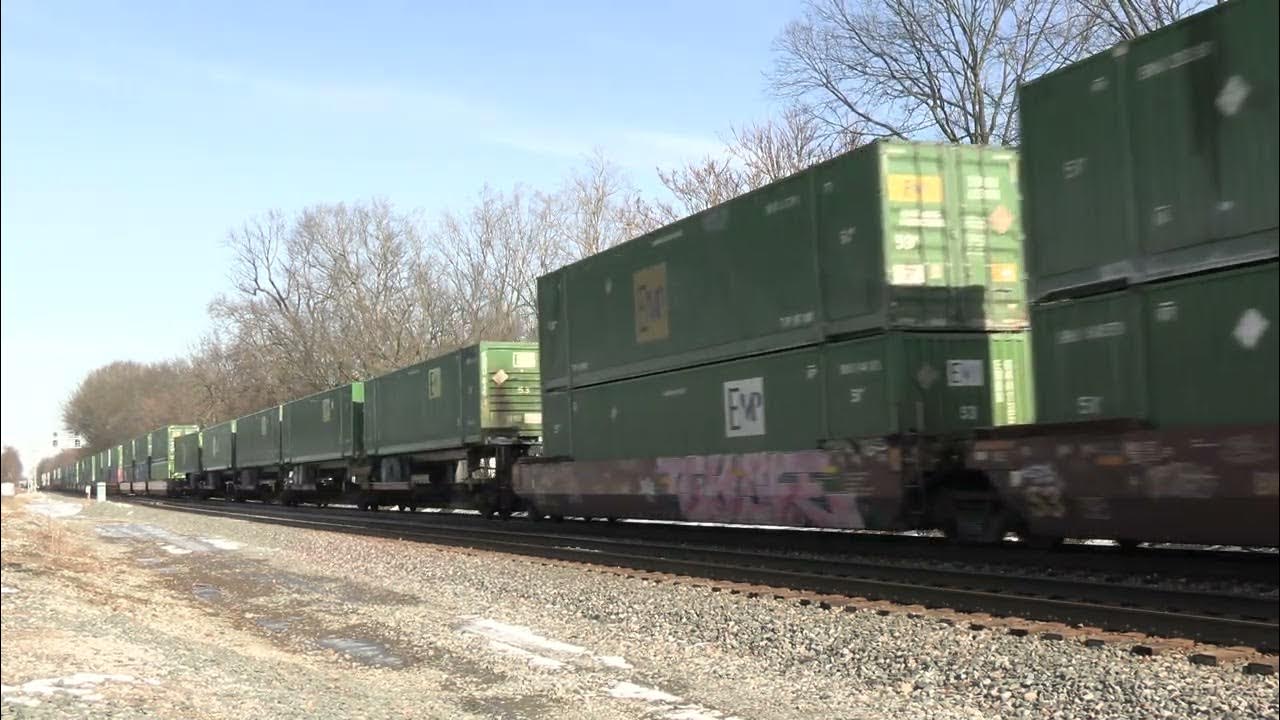 NORFOLK SOUTHERN GE AC44C6M Southbound Intermodal Container Train - YouTube