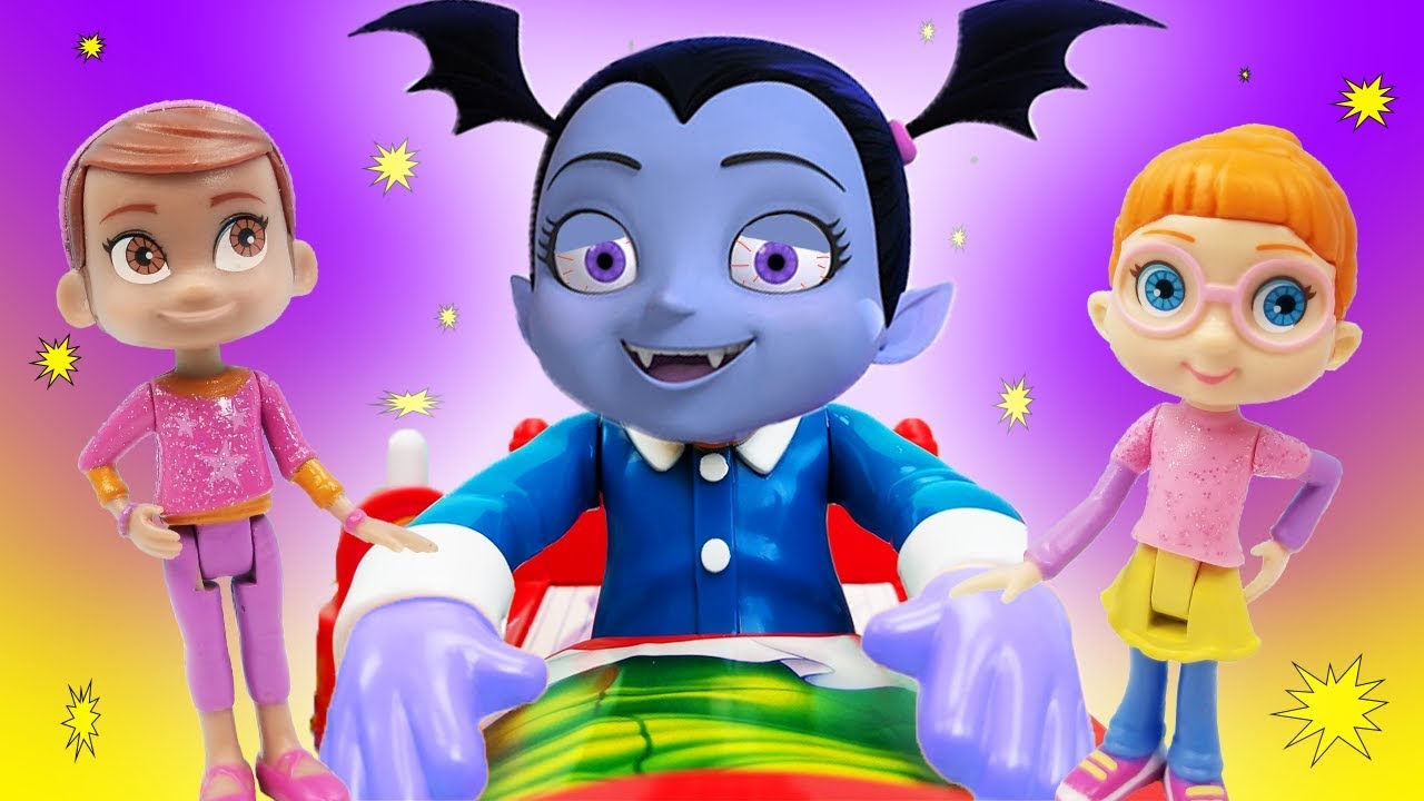 Don't Wake Vampirina as Poppy & Bridget Decorate the Scare B&B w/ Stars ...