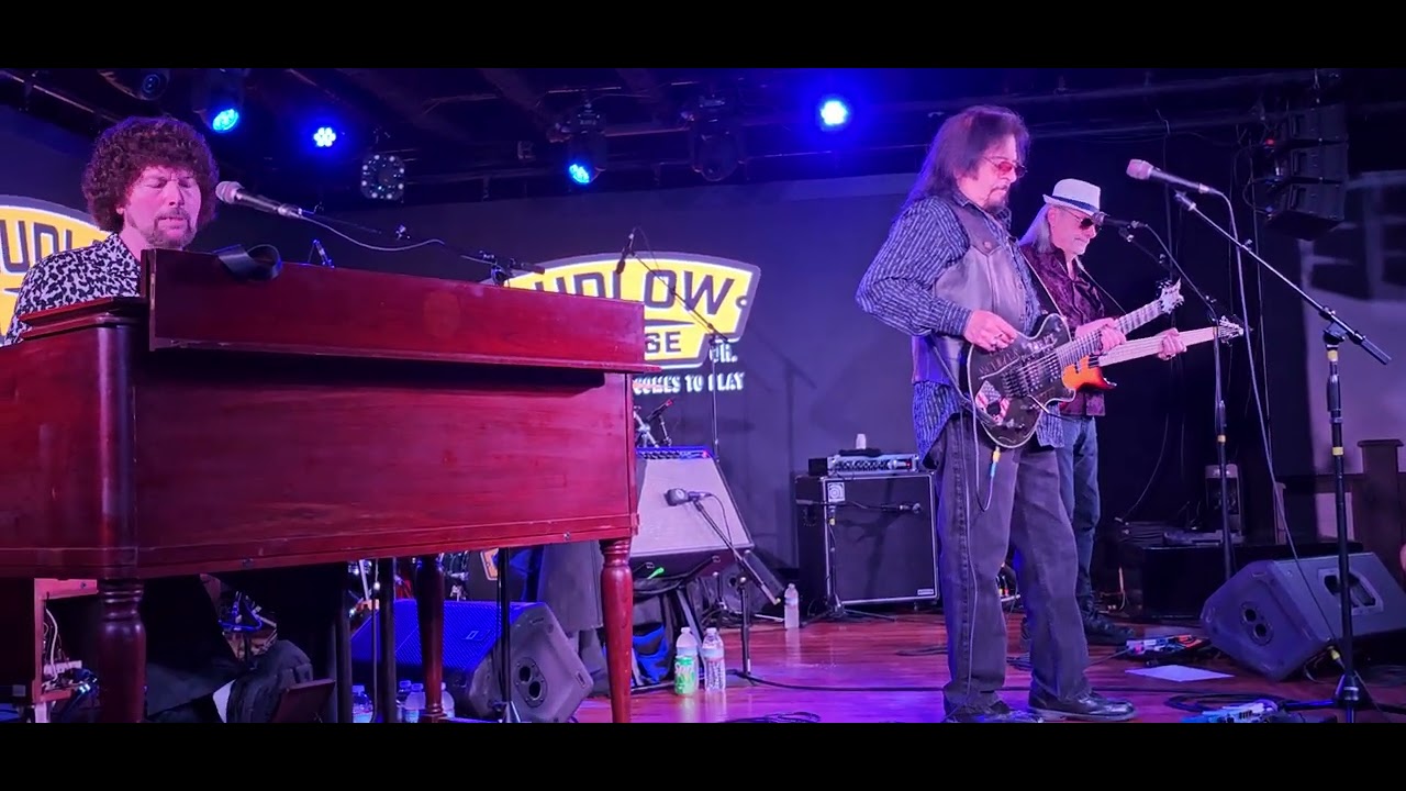 VANILLA FUDGE - "People Get Ready" @ Ludlow Garage 7/23/23 - YouTube