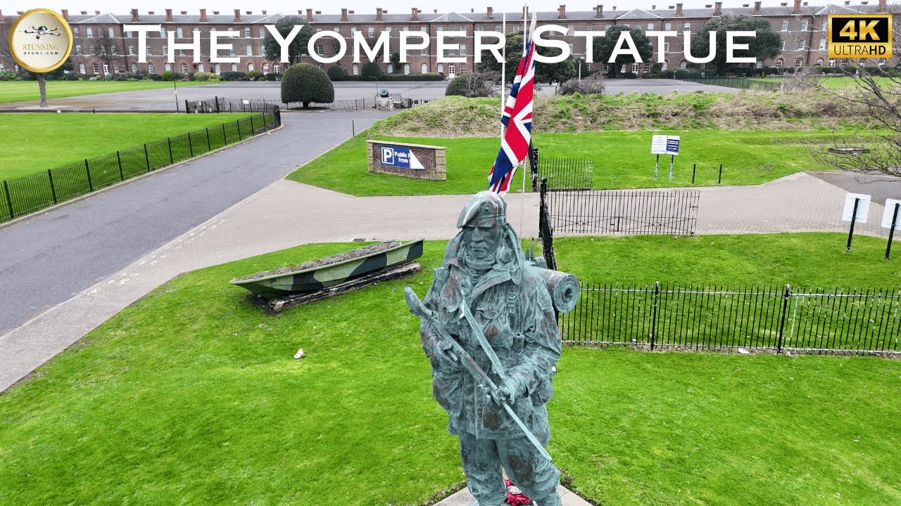 The Yomper Statue - Modelled on Corporal Peter Robinson Yomping to ...