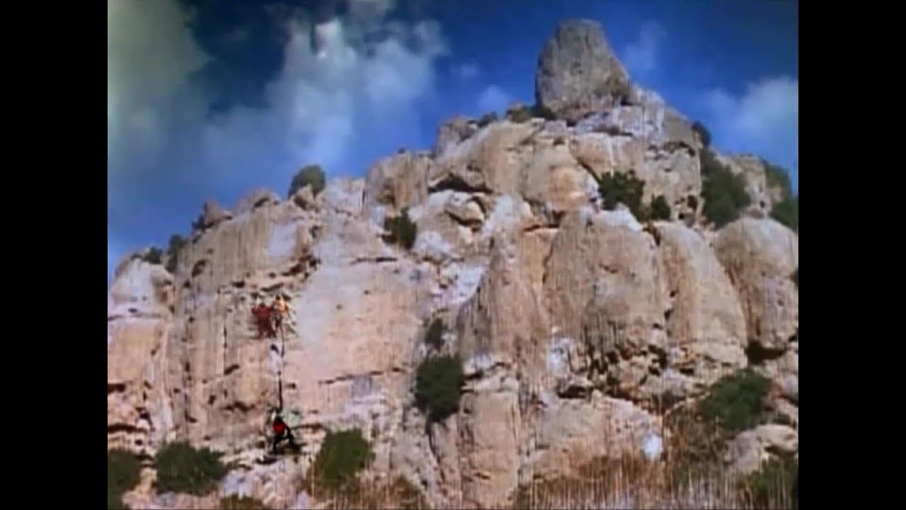 1993 Seinfeld s5e12 George & Kramer Mountain Climbing - YouTube