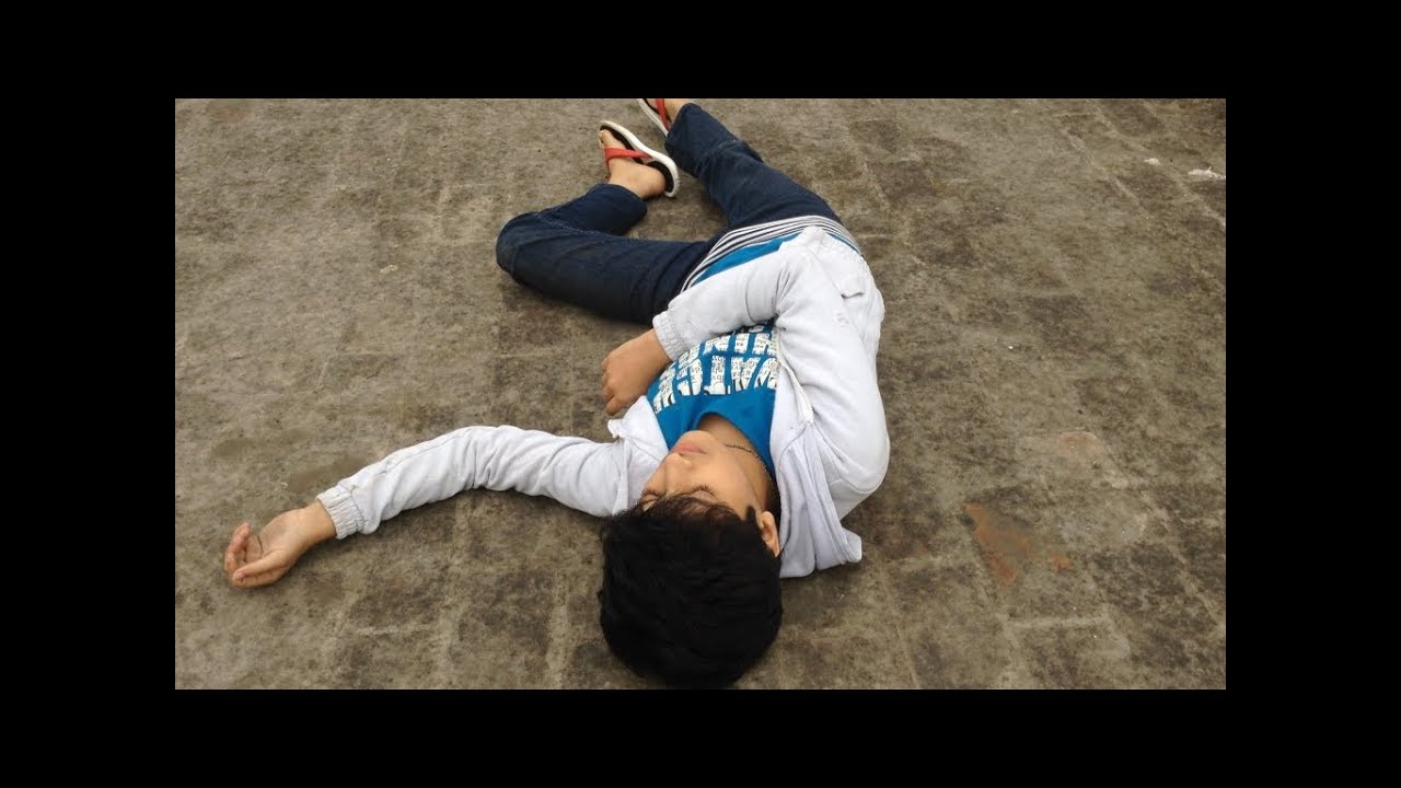 Death scene of Movies (Hollywood vs Bollywood) | Malaika Nasir - YouTube