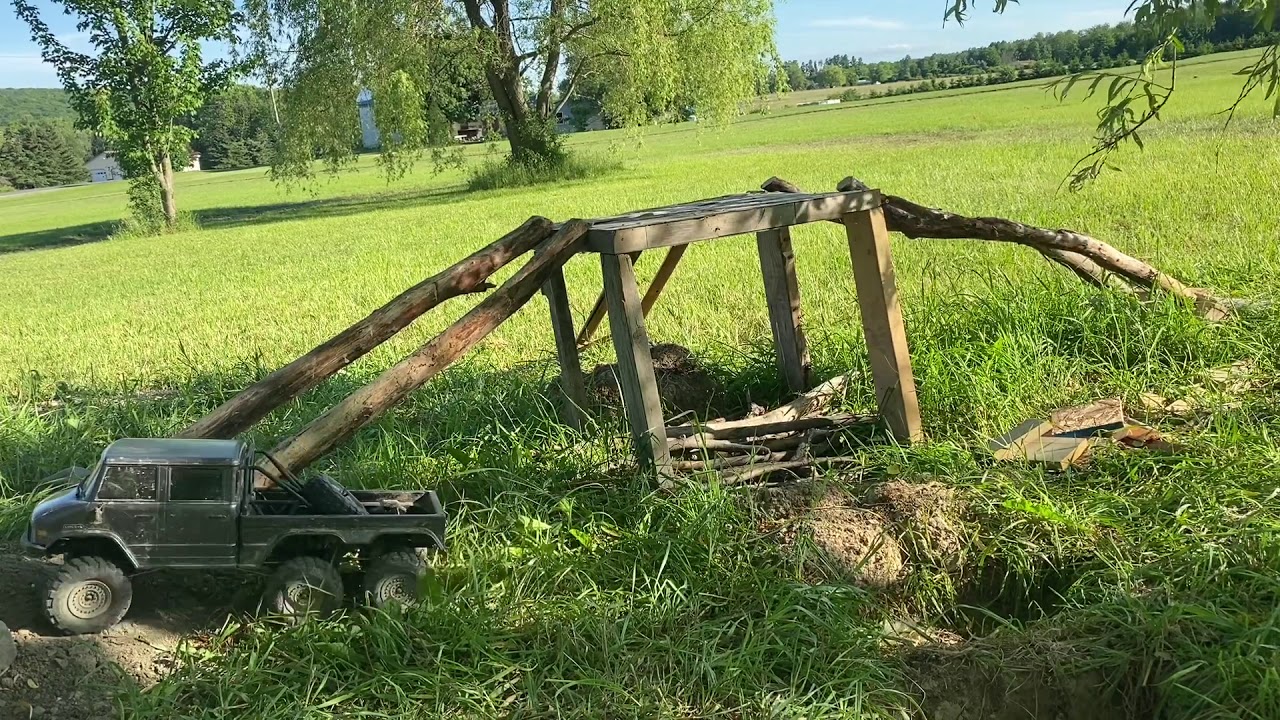 Axial 6x6 Back Yard Crawler Course - YouTube