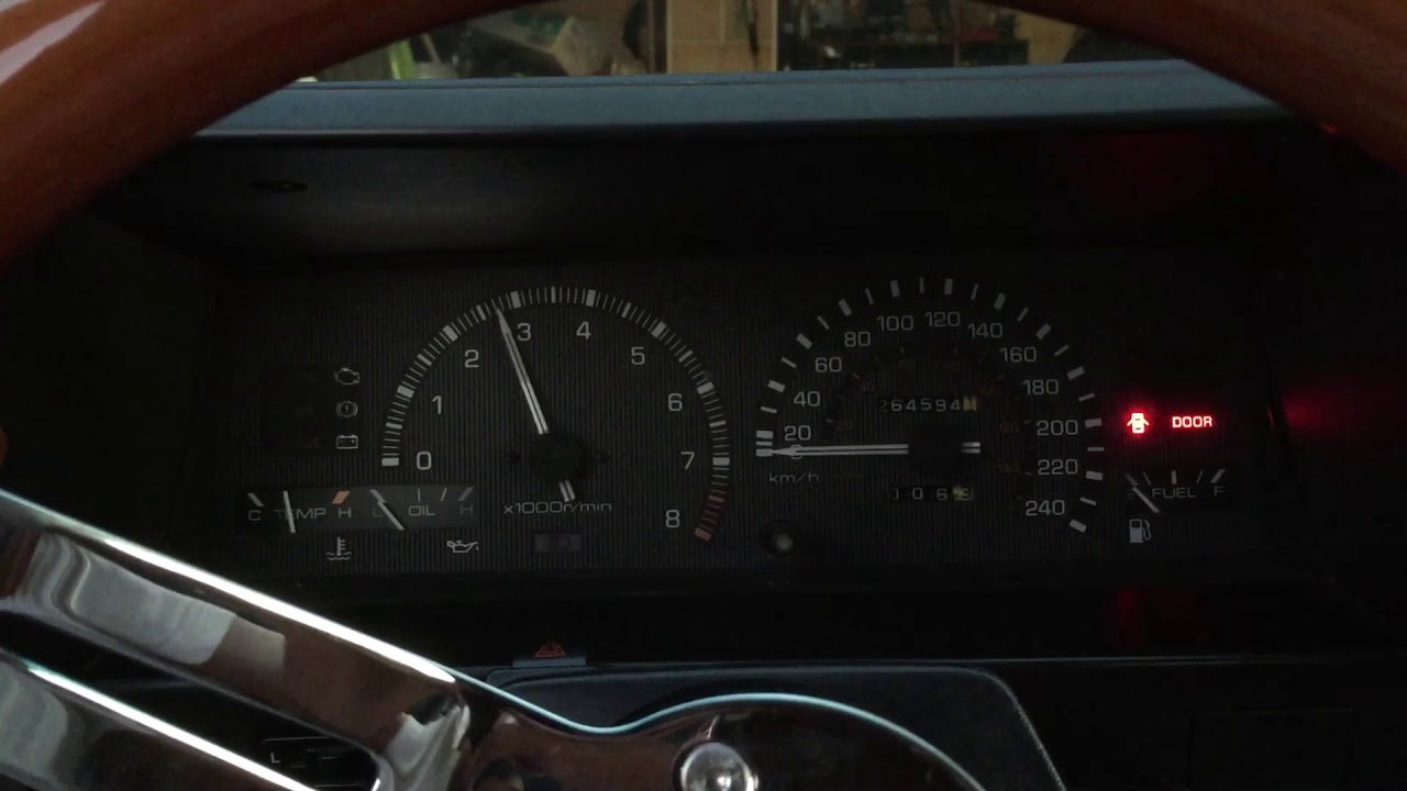Running AE86 Notchback - YouTube