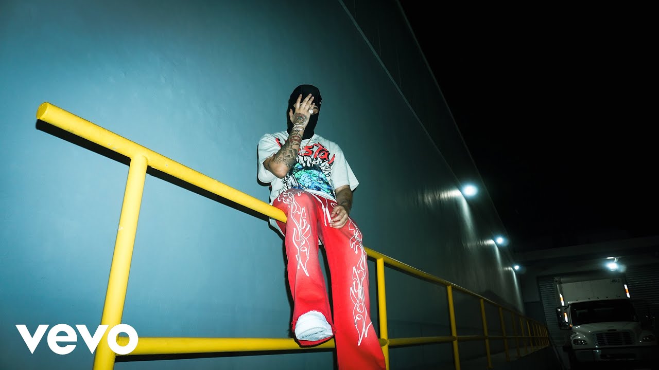 Yulian - La Y FREESTYLE (Official Video) - YouTube