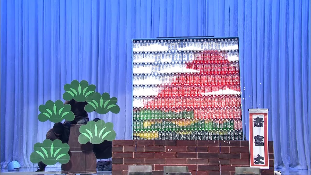 Brick craftsman [Masquerade Award Official] - YouTube