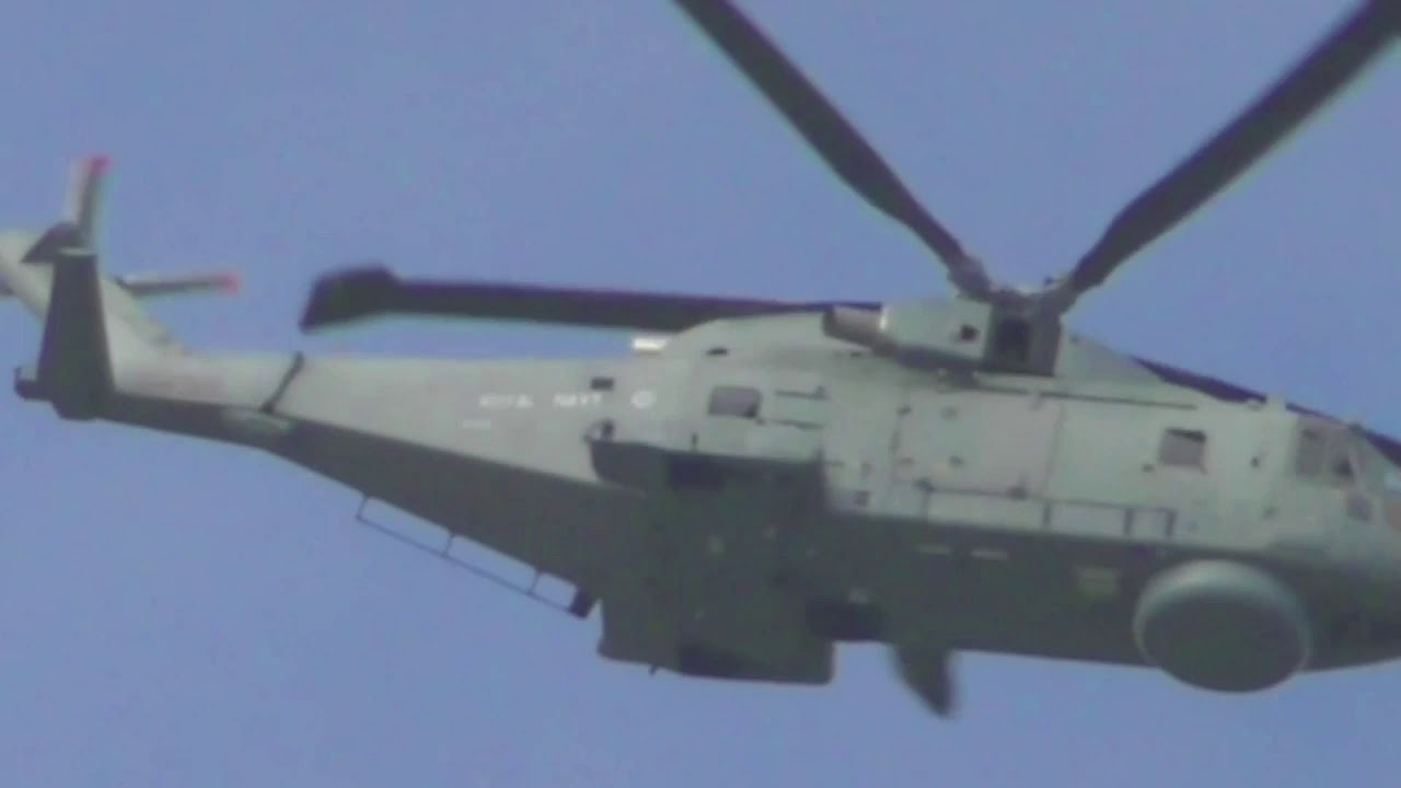 Royal Navy Agustawestland Merlin MK2 HM1 EH101 AW101 ZH824 824NAS Naval ...