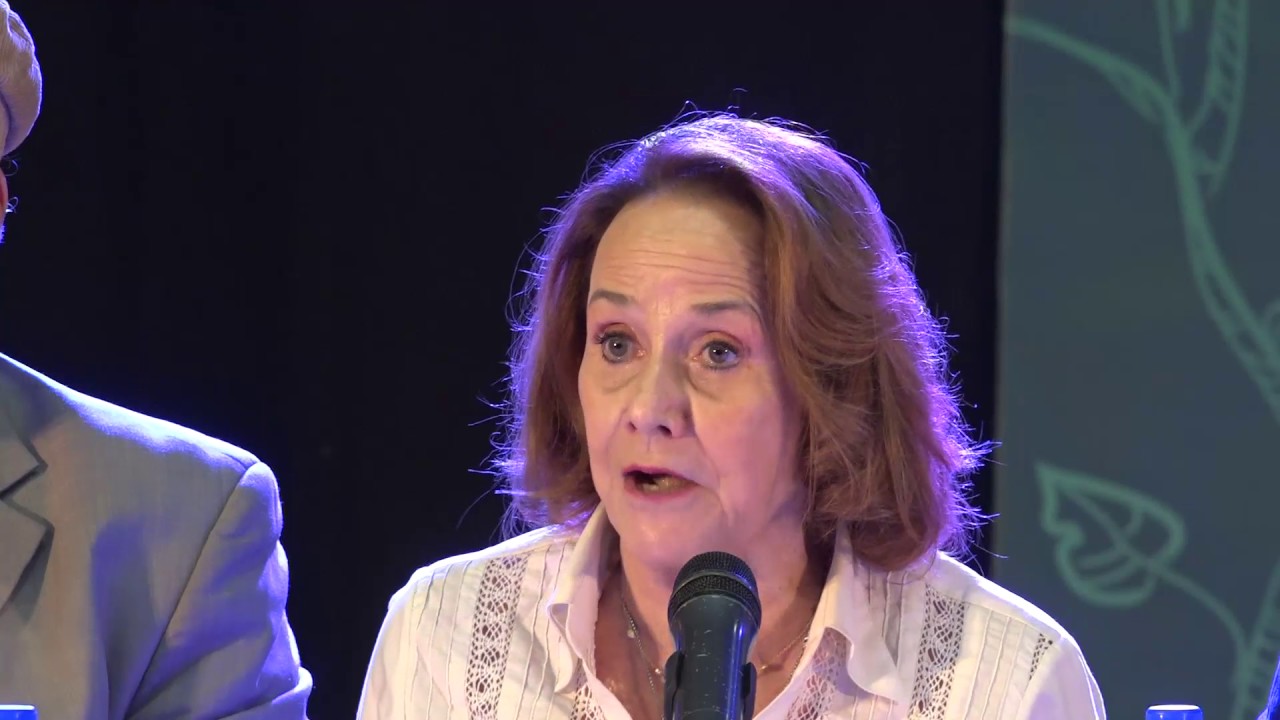 "Una primavera para el Mundo" Renée Ferrer. FILSD2017 - YouTube