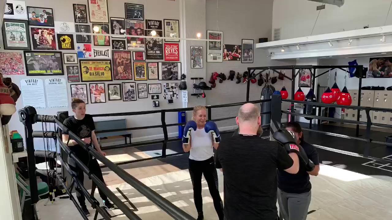 Old School Boxing Training- Coach Angelica at Vintage Boxing Gym - YouTube