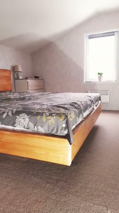 ПАРЯЩАЯ КРОВАТЬ СВОИМИ РУКАМИ С ИЗГОЛОВЬЕМ ИЗ СТОЛЕТНЕГО ДЕРЕВА - YouTube