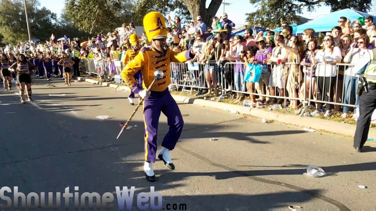 Alcorn State Marching Band "Jam Tonight" - 2017 Mardi Gras Parade - YouTube