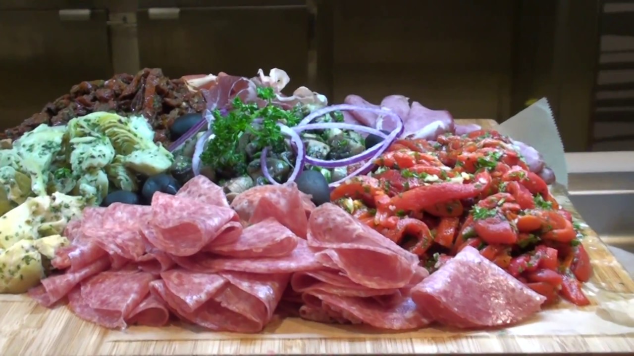 Inaugural Buffet on Norwegian Bliss presentation cruise - YouTube