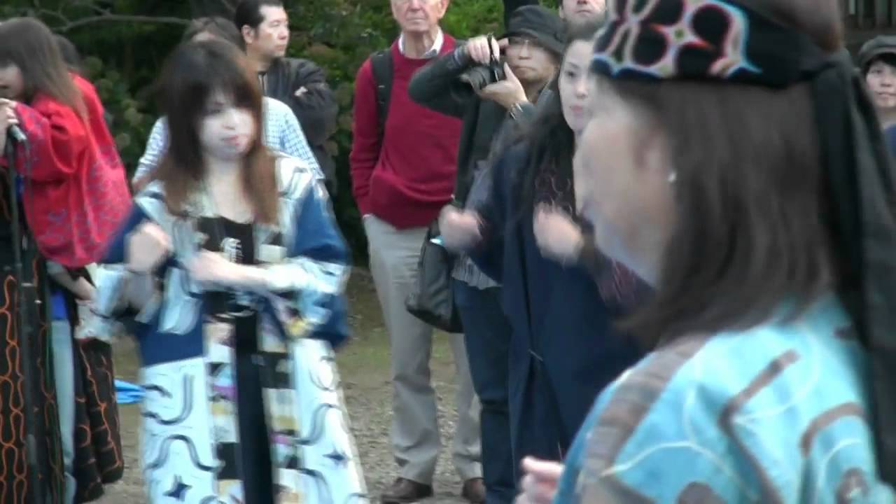 Rimuse - Dancing Songs of Ainu People - YouTube