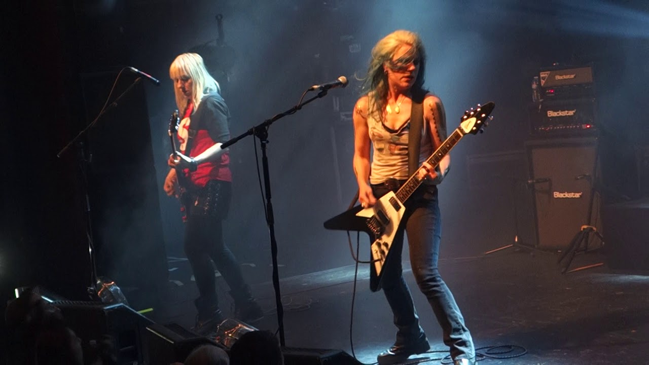 L7 "Shove" @ La Cigale - 13/06/2018 - YouTube