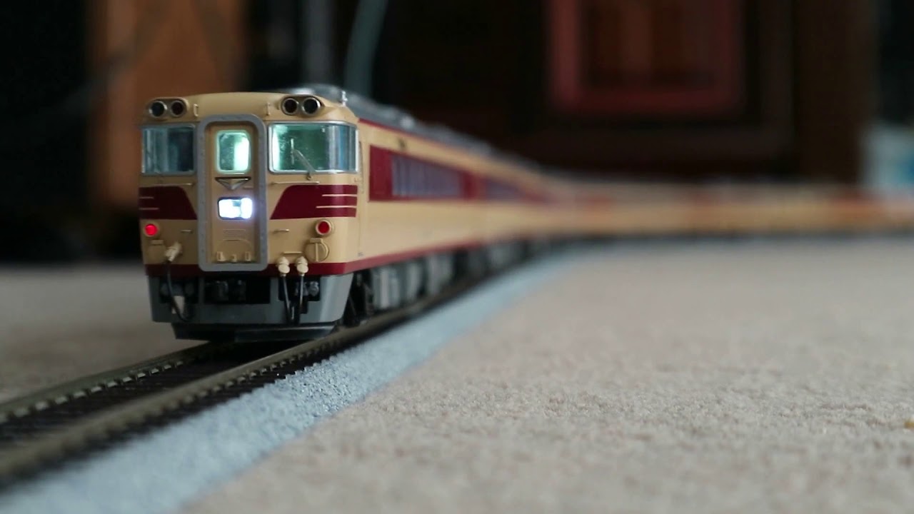 KATO JNR KIHA 82 TEST RUN - YouTube