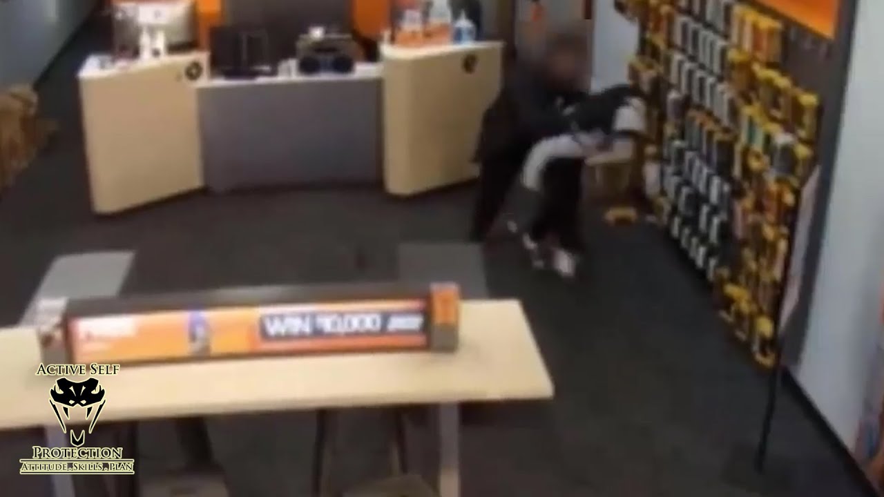Houston Phone Store Clerk Shows Us Why Attitude Matters - YouTube