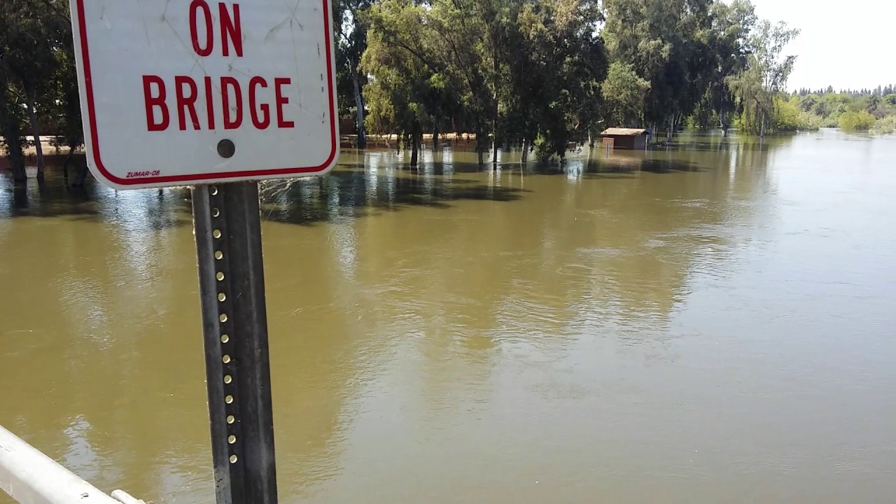 Reedley Beach Water flooding, FromPine Flat Dam Release. - YouTube