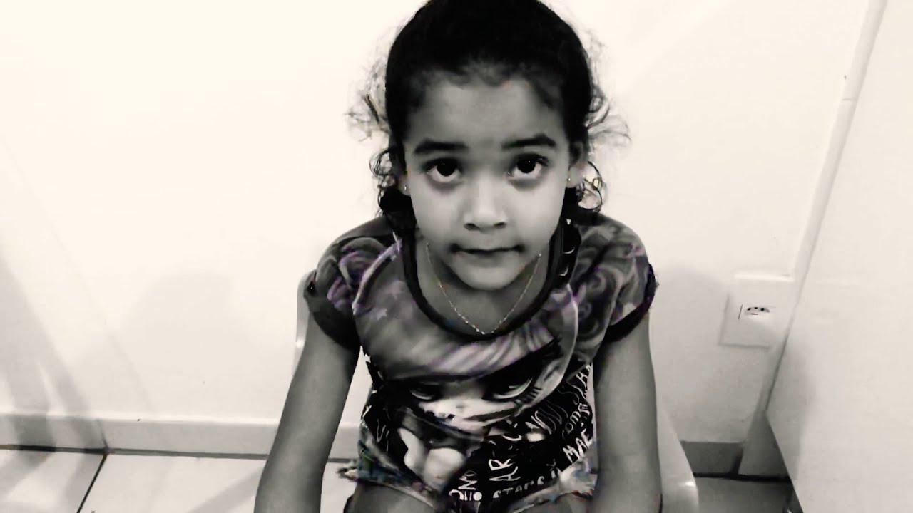 Comidinha de verdade - Annelise Sofia reis - YouTube