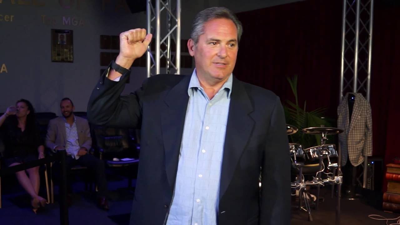 Life is Gonna' Throw You Curve Balls - David Hausman DLR Live - YouTube