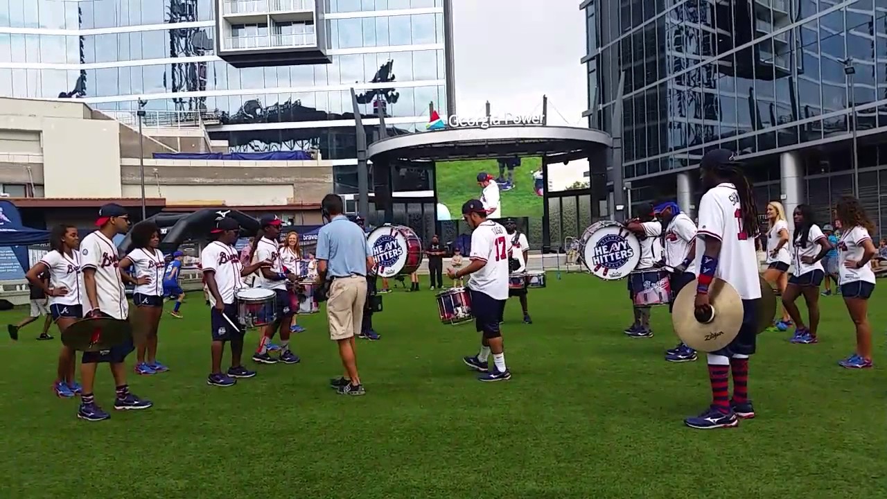 Atlanta Heavy Hitters drum line before my Dodgers beat the Braves - YouTube