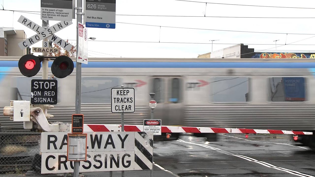Level Crossing Removal Project - Announcement of first contract - YouTube