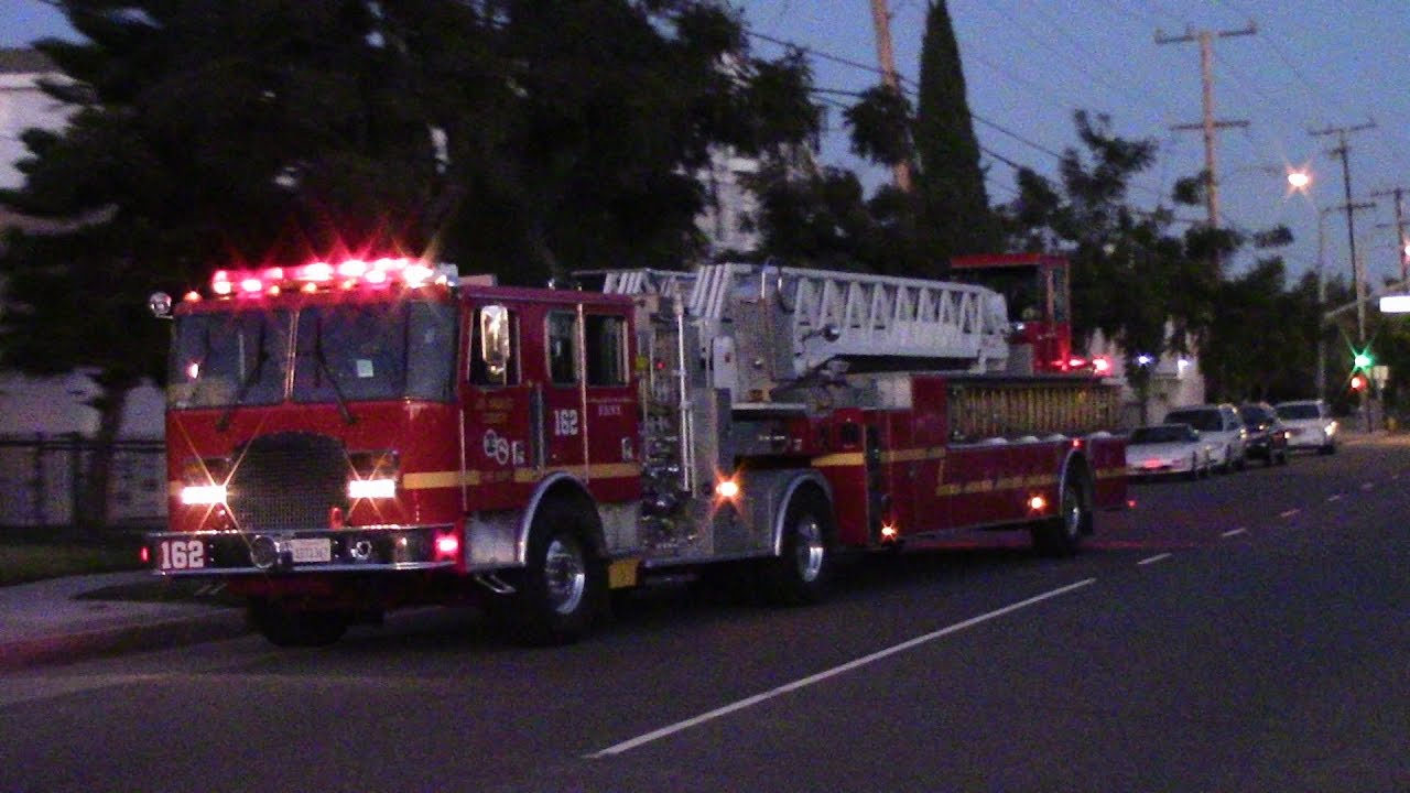(Air Horn) LACo.FD Quint 162 & Engine 21 - YouTube