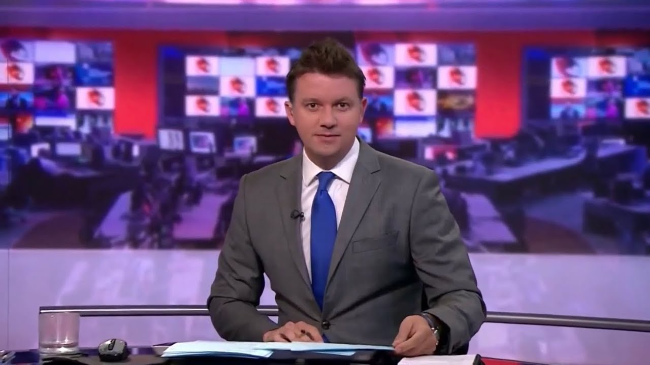 BBC News (with Simon Pusey) : Queen's Platinum Jubilee 5 June 2022 ...