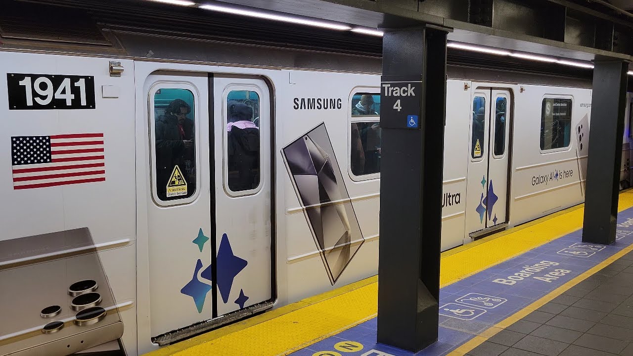 ⁴ᴷ NYC Subway: 42 St Shuttle train with Samsung Galaxy S24 Ad-Wrap ...