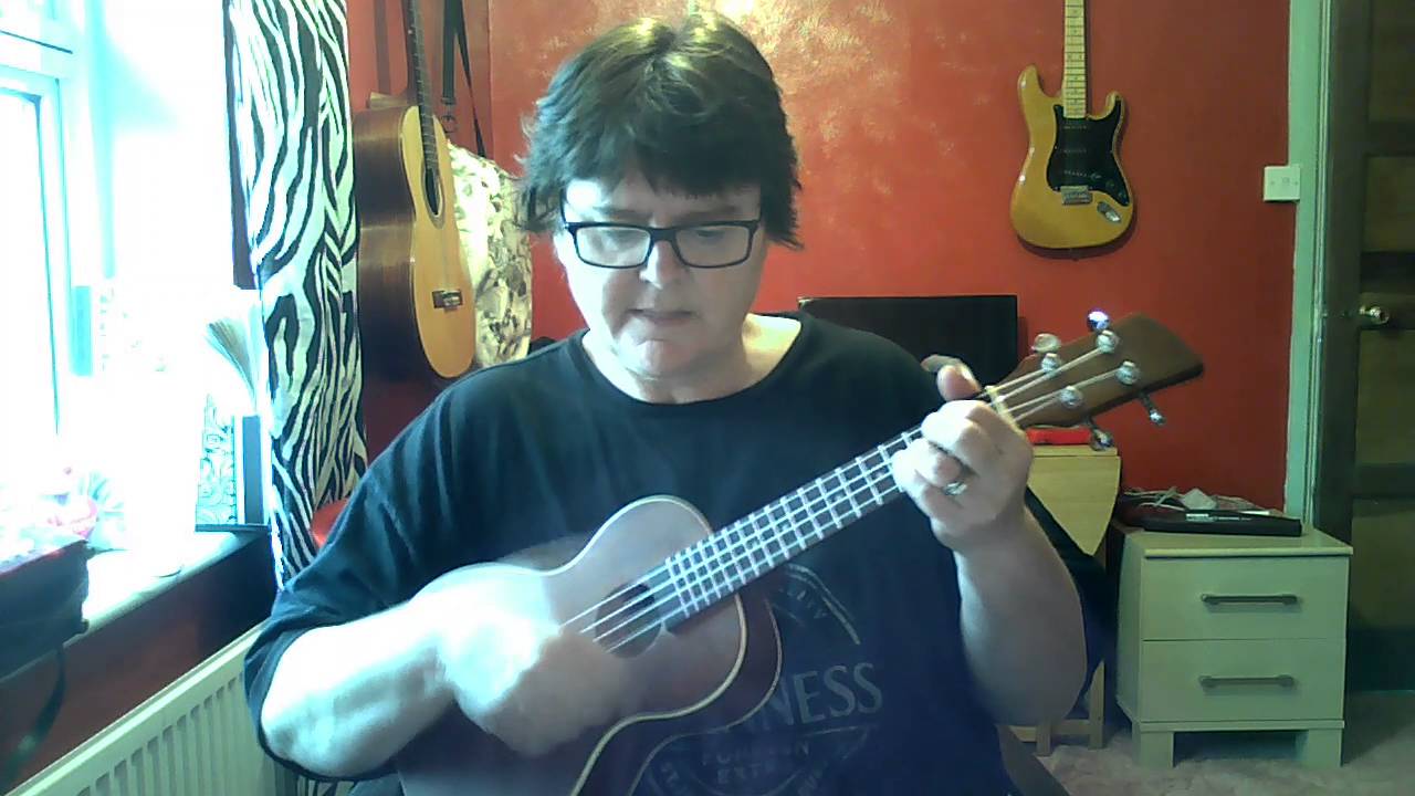 Starman by David Bowie performed on the ukulele by Zoe-Anne Wadey - YouTube