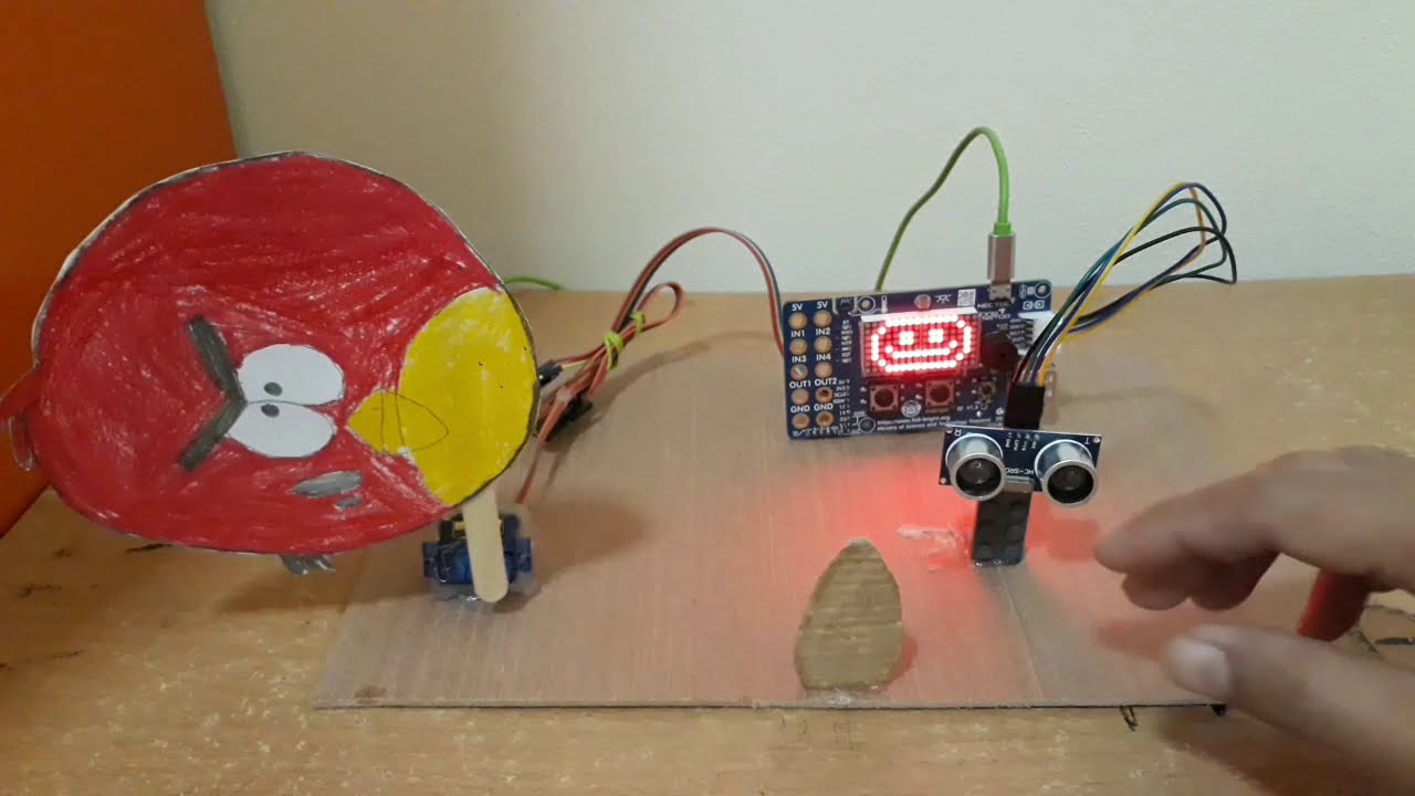 Kidbright... Angry Bird : Control Servo Using Ultrasonic Sensor - YouTube