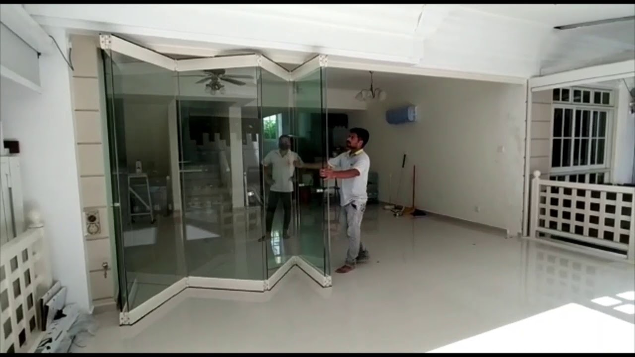 HAWA centrefold with top and bottom frame (Dormatic) - YouTube